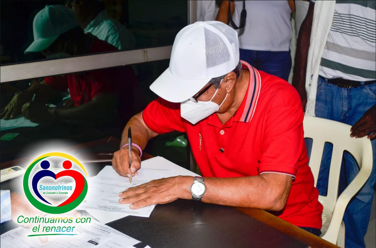 Teófilo «Chofo» Martínez inscribió su candidatura a la Alcaldía de San ...